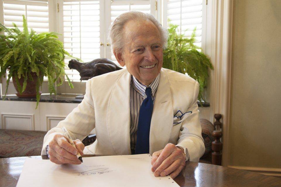 Tom Wolfe, Pioneer of 'New Journalism', Dies at 88 - The Wire
