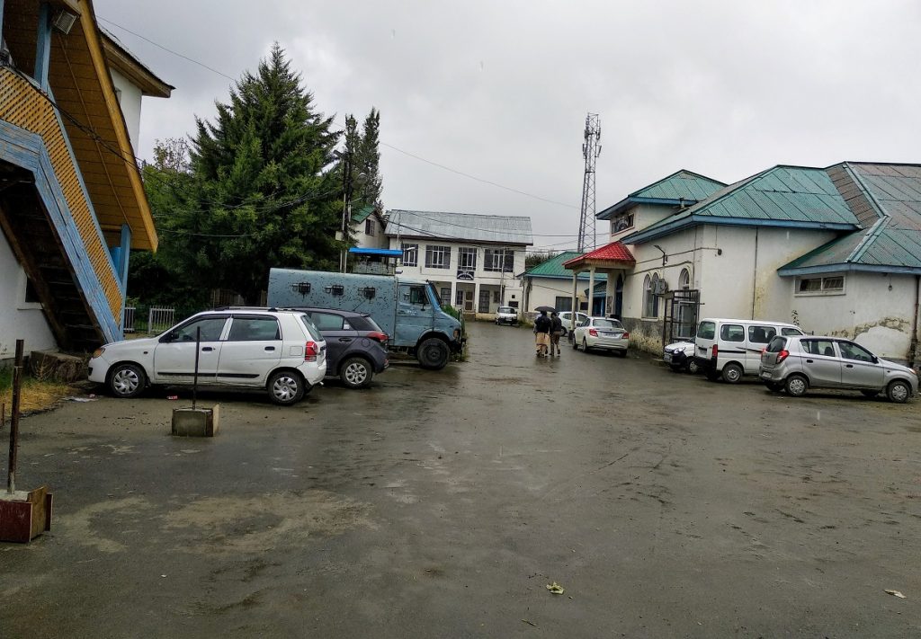 Allow Kashmiri Lawyers to Defend Article 370, Says Nazir Ronga Post ...