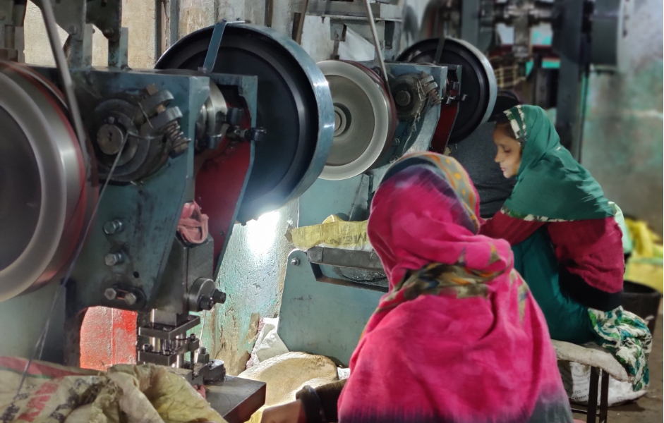 Mapping Women Workers in India's Manufacturing Sector - The Wire