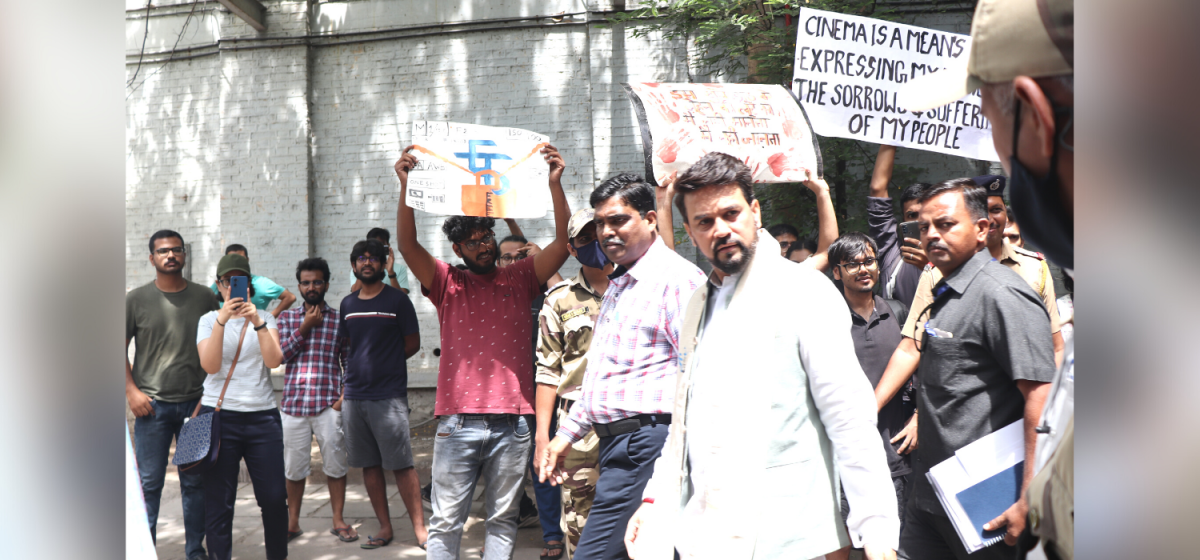 FTII Students Protest Anurag Thakur's Visit to Campus, Call Out His ...
