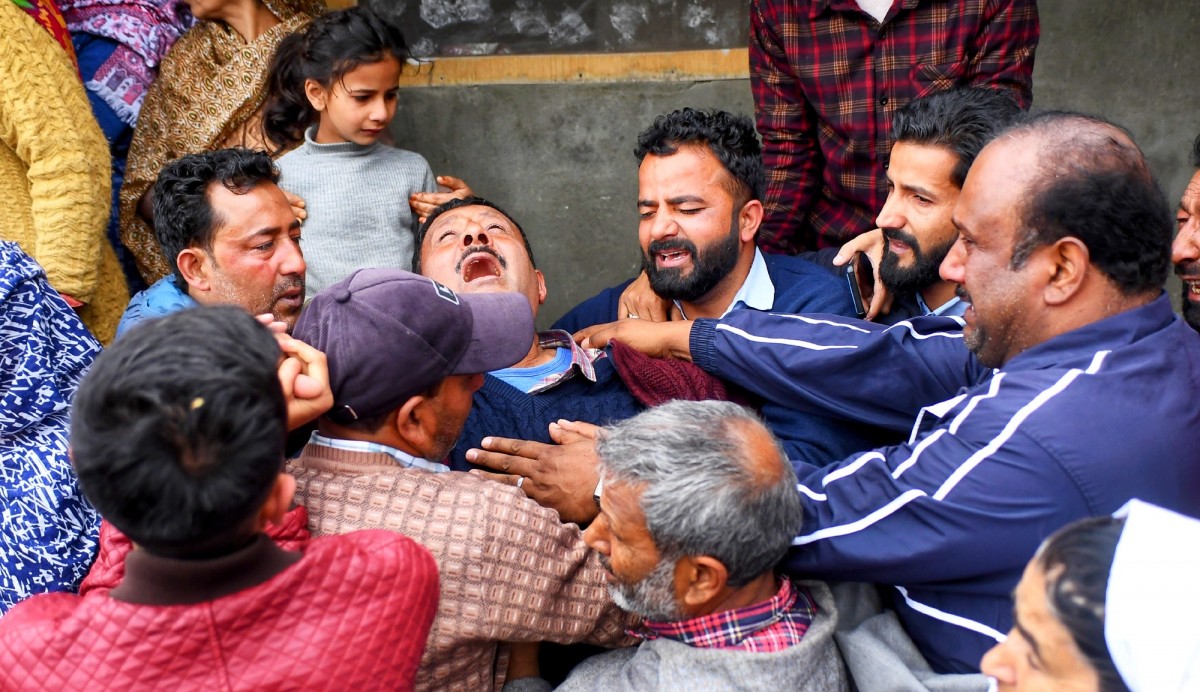 Srinagar Boat Crash That Killed At Least 4 Children Stirs Anger Over ...
