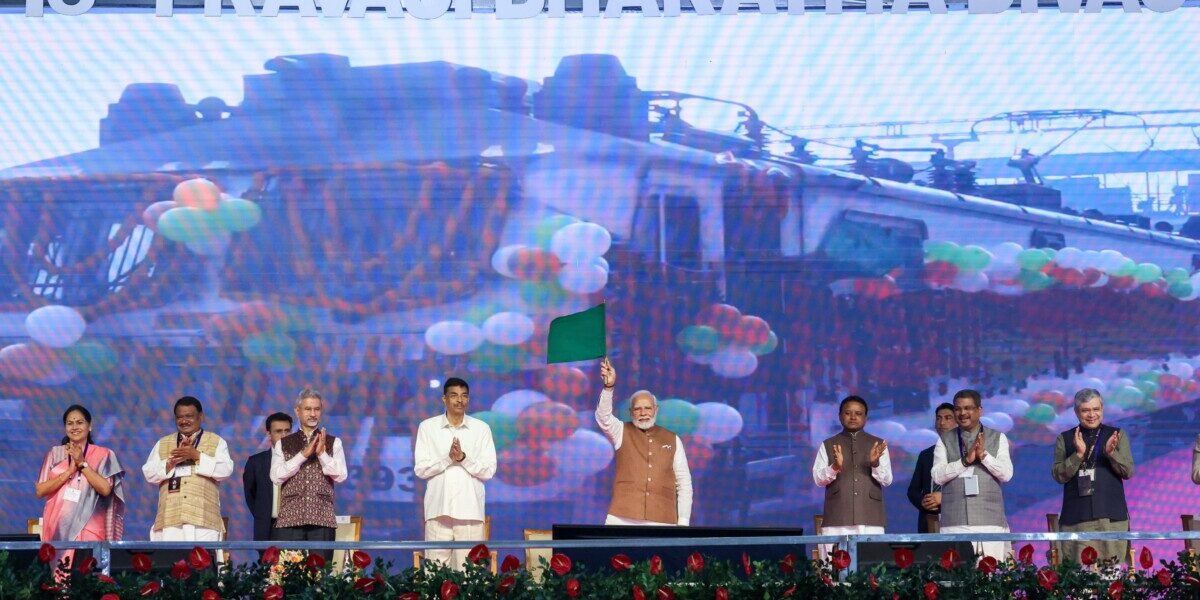 A Damp Squib Pravasi Bharatiya Divas Event Inaugurated by Modi in ...
