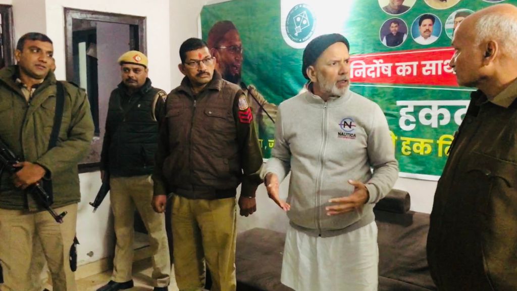 A Jailed Candidate Campaigns: A Day With Shifa-Ur Rehman - The Wire