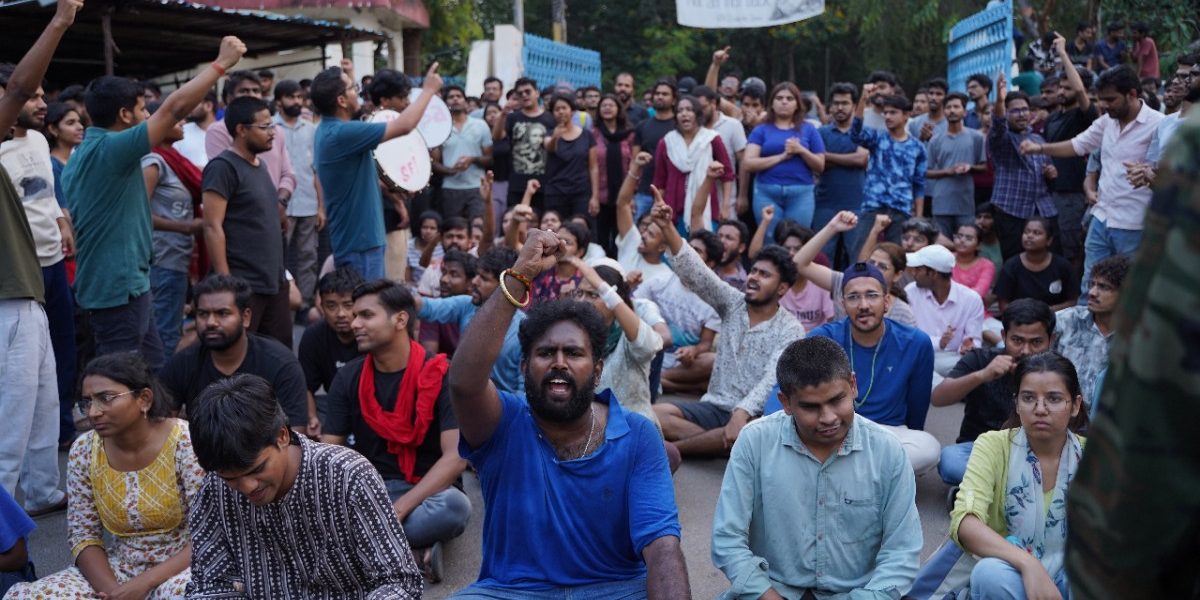 HCU Students Protest, Opposition Slams Telangana Govt's Plan to Clear ...