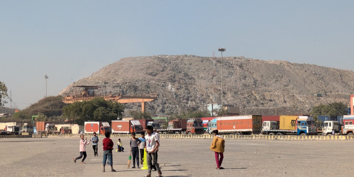Overshadowed by Waste: Living Adjacent to Delhi's Okhla Landfill - The Wire