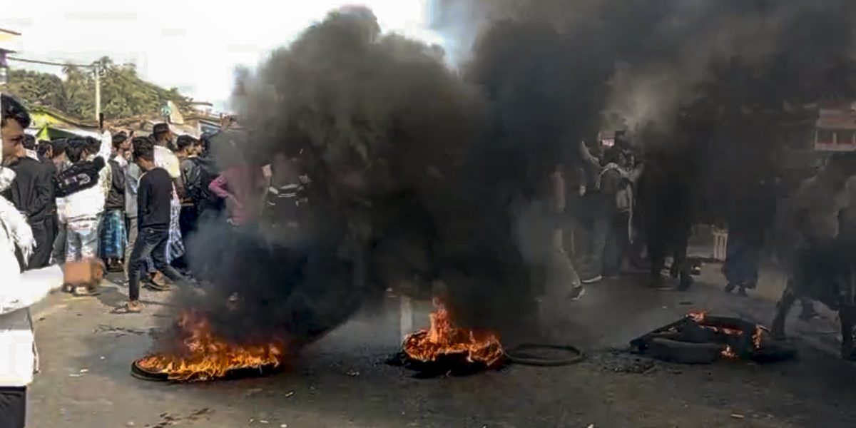 Murshidabad Unrest: Mob Targets Reporters as Tension over Migrant's ...